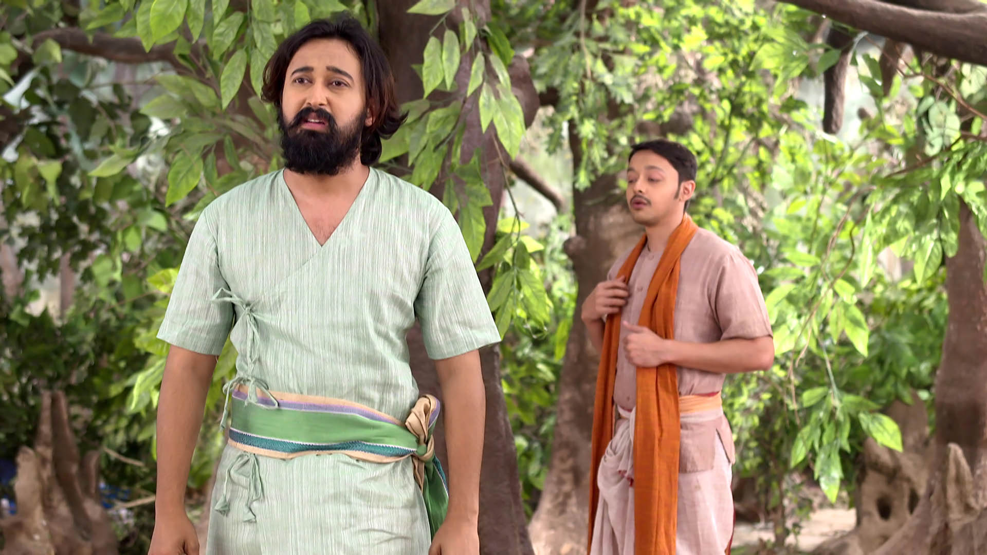 Watch Bama Looks for a Job Online