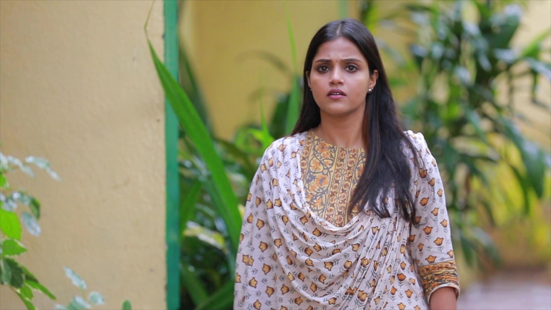 Watch Mahanadhi S1 Episode 466 on JioHotstar