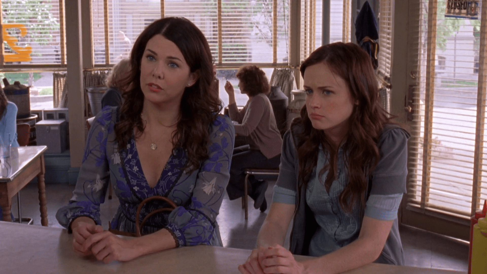Watch Gilmore Girls Episode 22 on Disney+ South Africa | English Drama ...