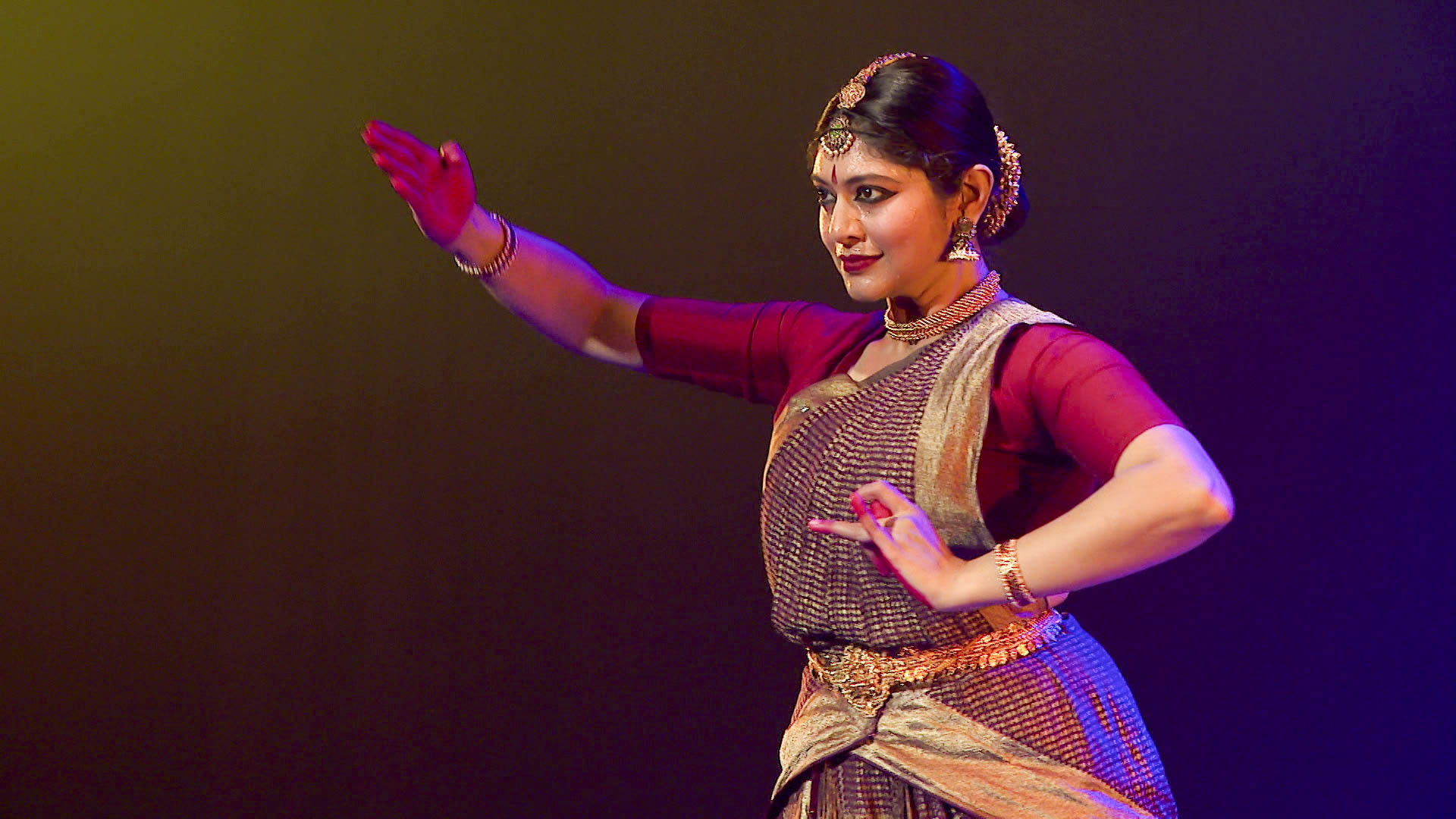 Watch Soorya Festival S3 Episode 2 on JioHotstar