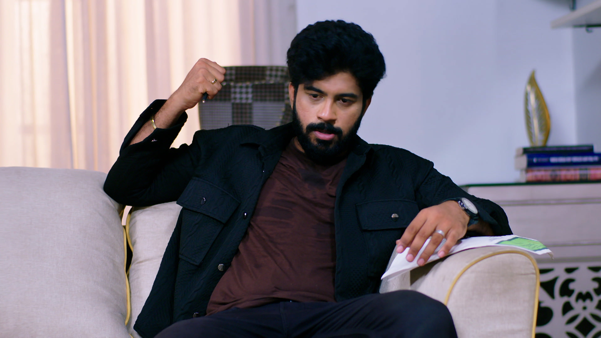 Watch Karimani S1 Episode 338 on JioHotstar