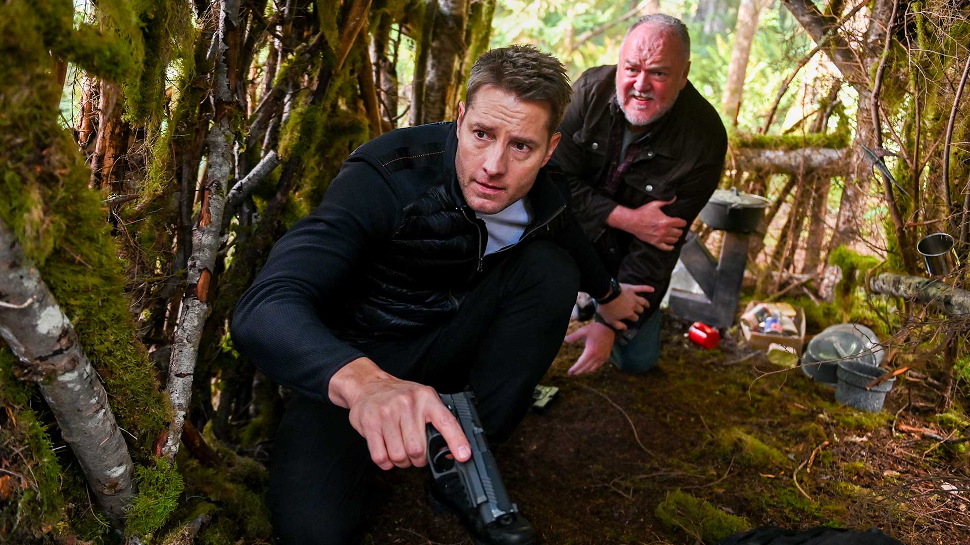 Nonton Trust Fall Season 2 Episode 6 - Trust Fall di Disney+ Hotstar