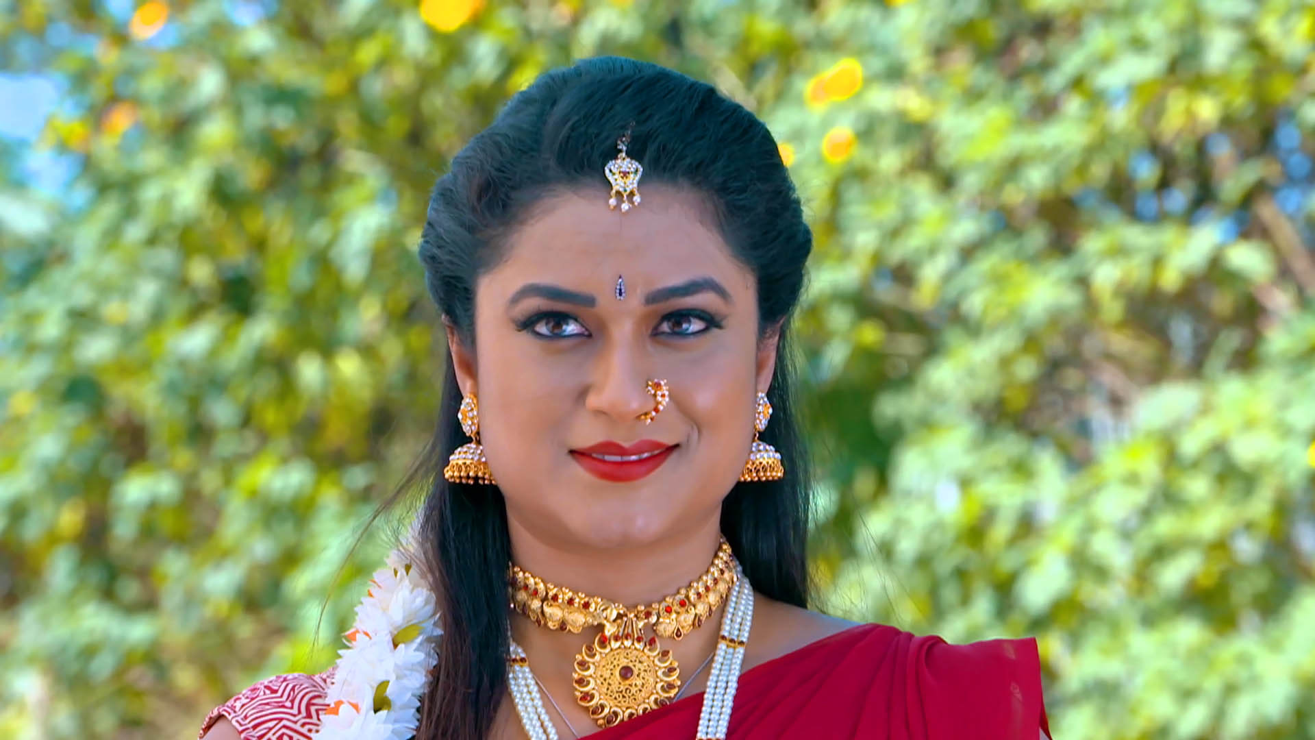 Watch Damaruga Disguises As Lavanya Online