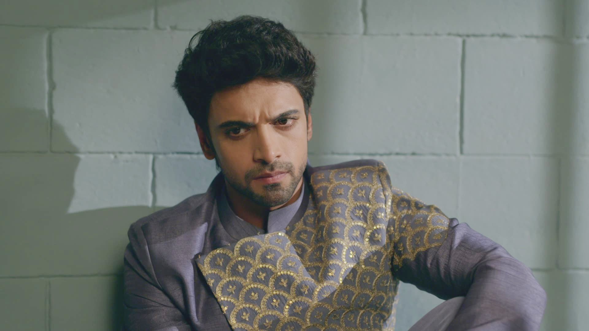 Watch Faltu Episode 185 on JioHotstar