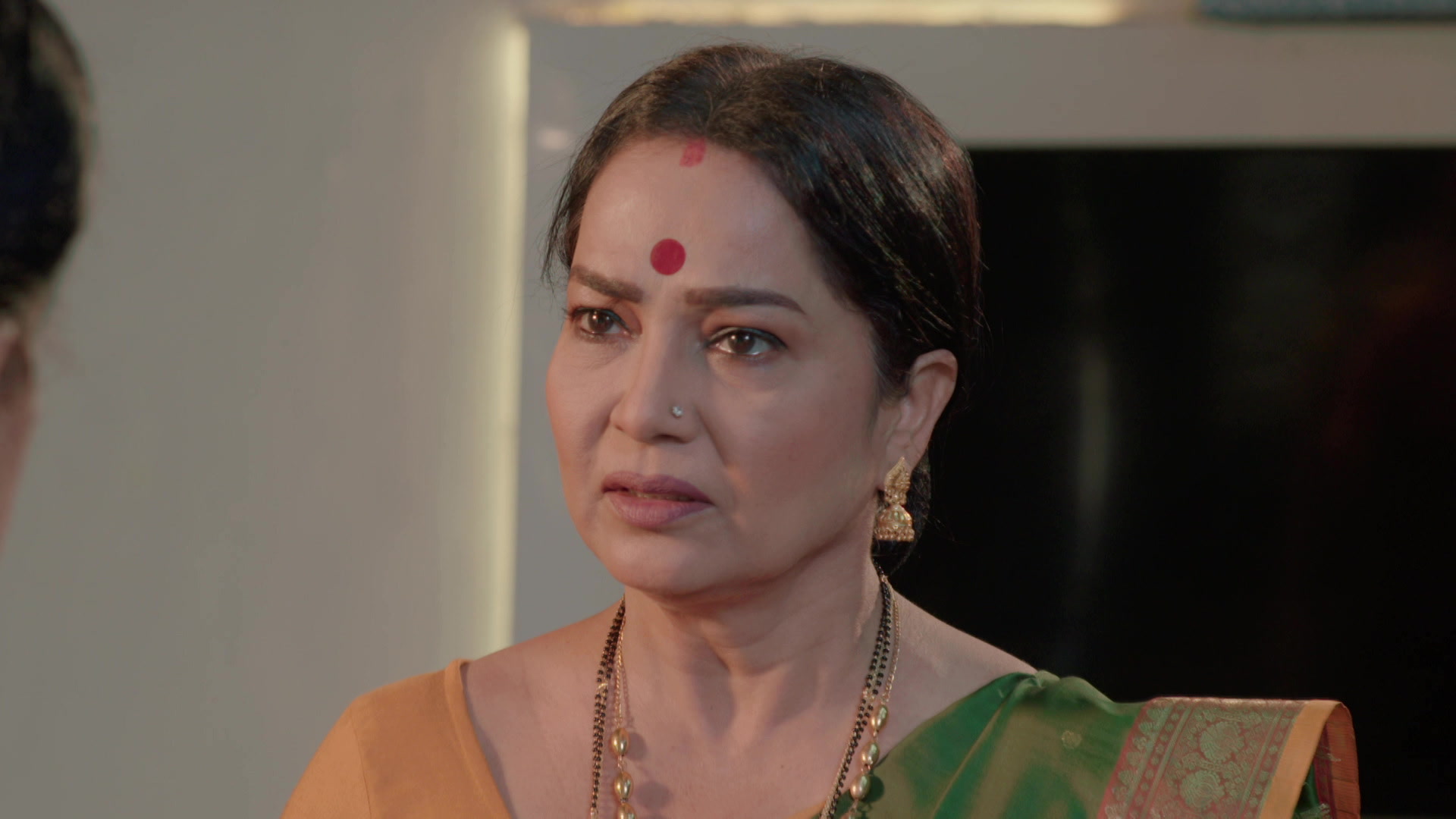 Watch Man Dhaga Dhaga Jodte Nava S1 Episode 279 on JioHotstar