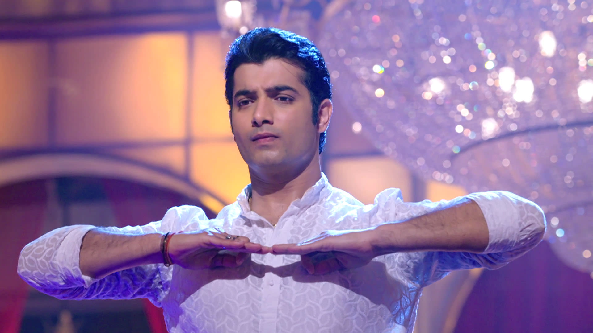 Stream Ronak to Dance Season 1 Episode 326 – Ronak to Dance on Hotstar