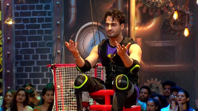 Watch The Khatra Khatra Show Episode 17 on JioHotstar