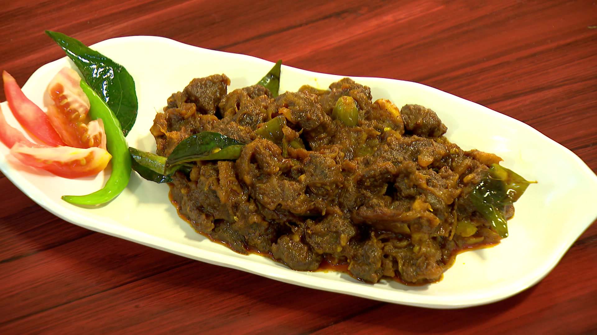 Watch Pothu Erachi Perattu Online