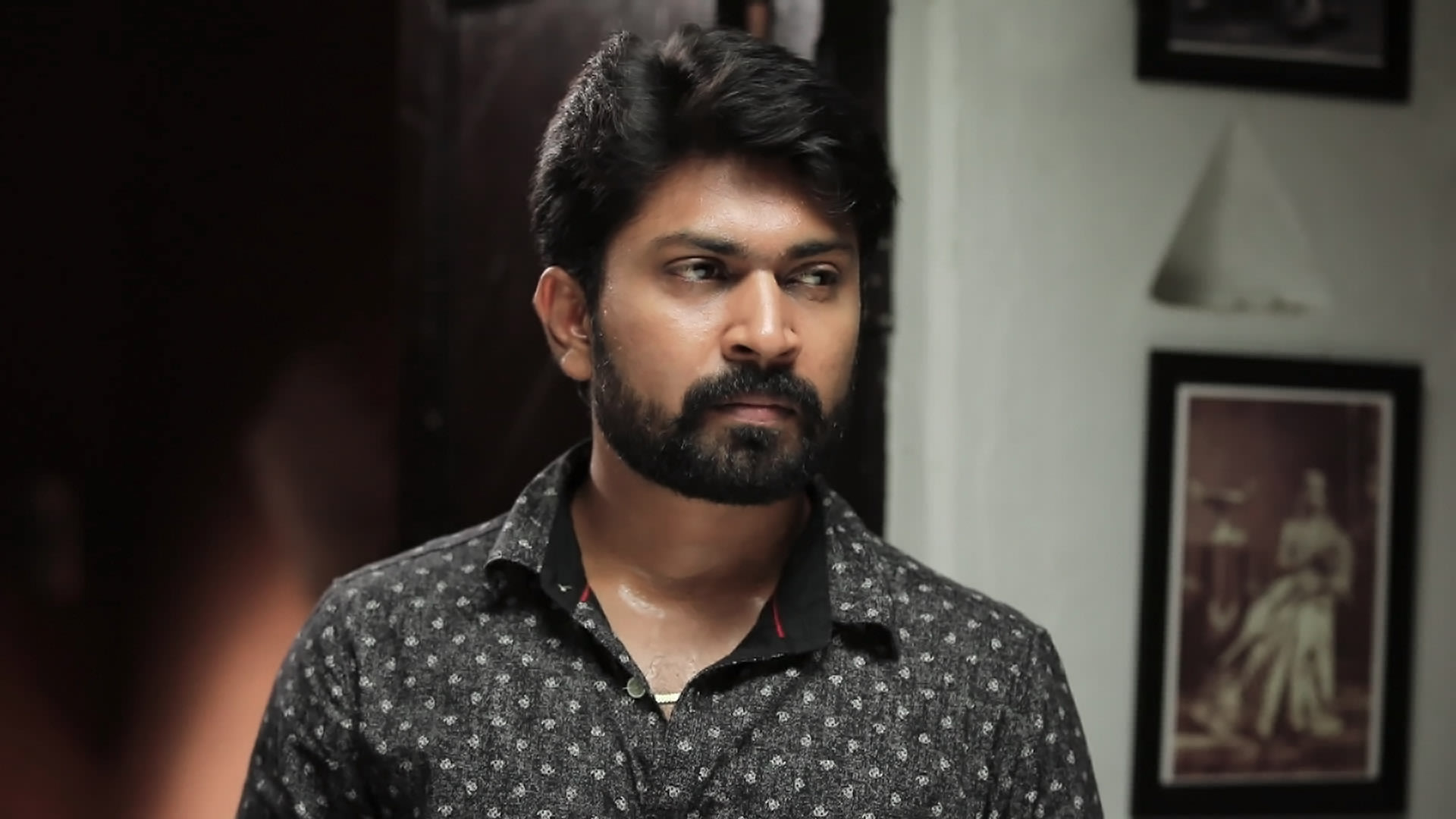 Stream Vetri Gets Angry Season 1 Episode 116 – Vetri Gets Angry on Disney+