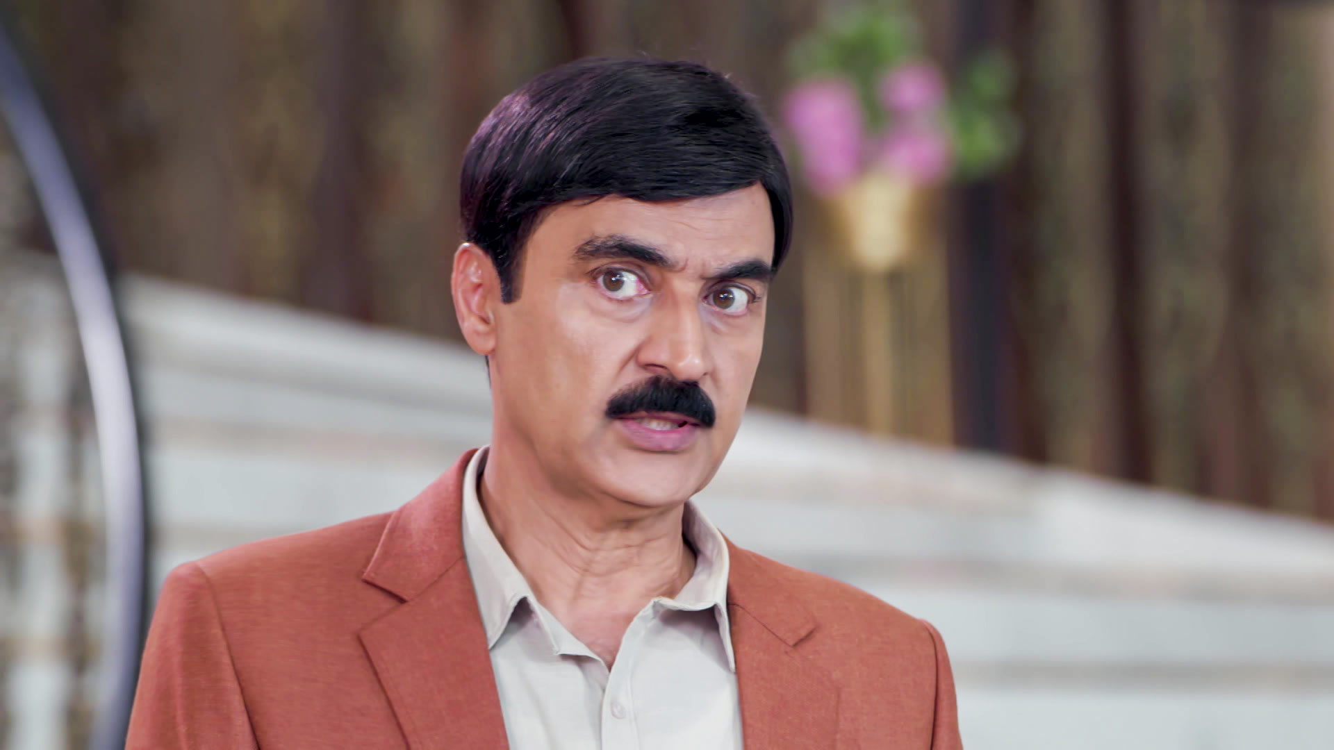 Watch Sharade S1 Episode 319 on JioHotstar