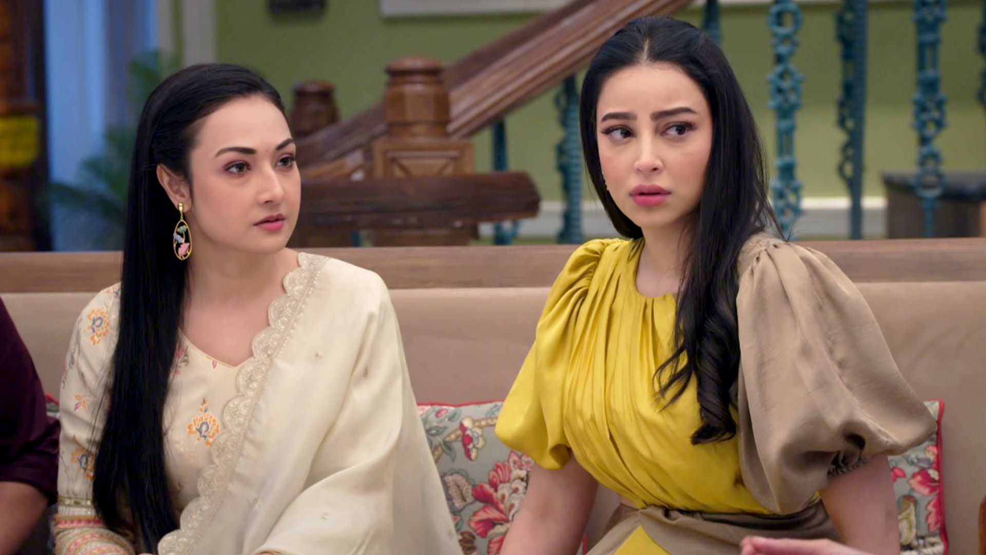 Watch Jhanak S1 Episode 380 on JioHotstar