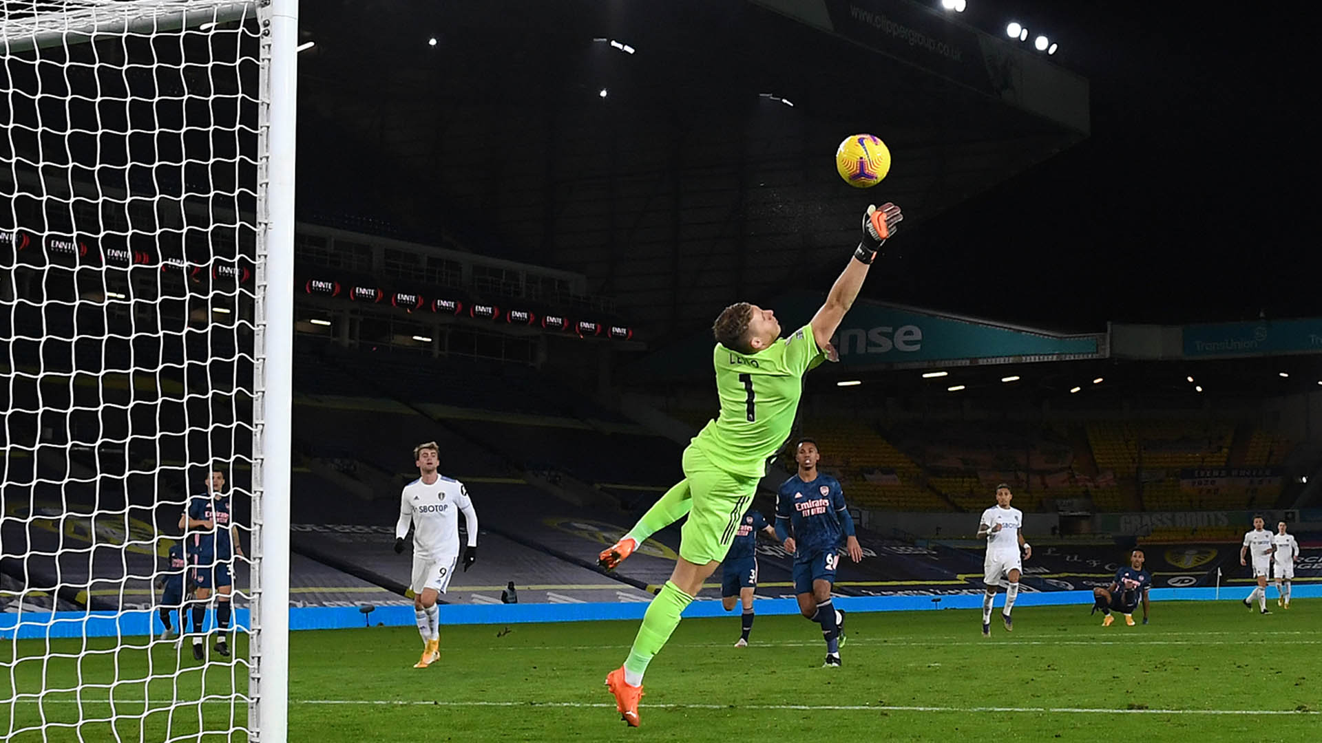 Watch Saves of GW 9 ft. Leno Online