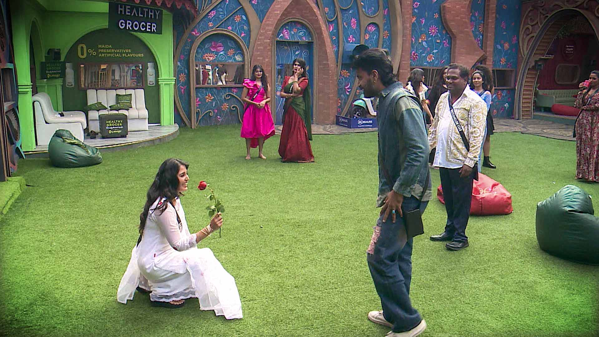 Sandra Stirs The Pot Again - JioHotstar
