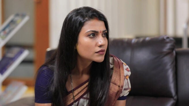 Watch Shantham Papam S4 Episode 104 on JioHotstar