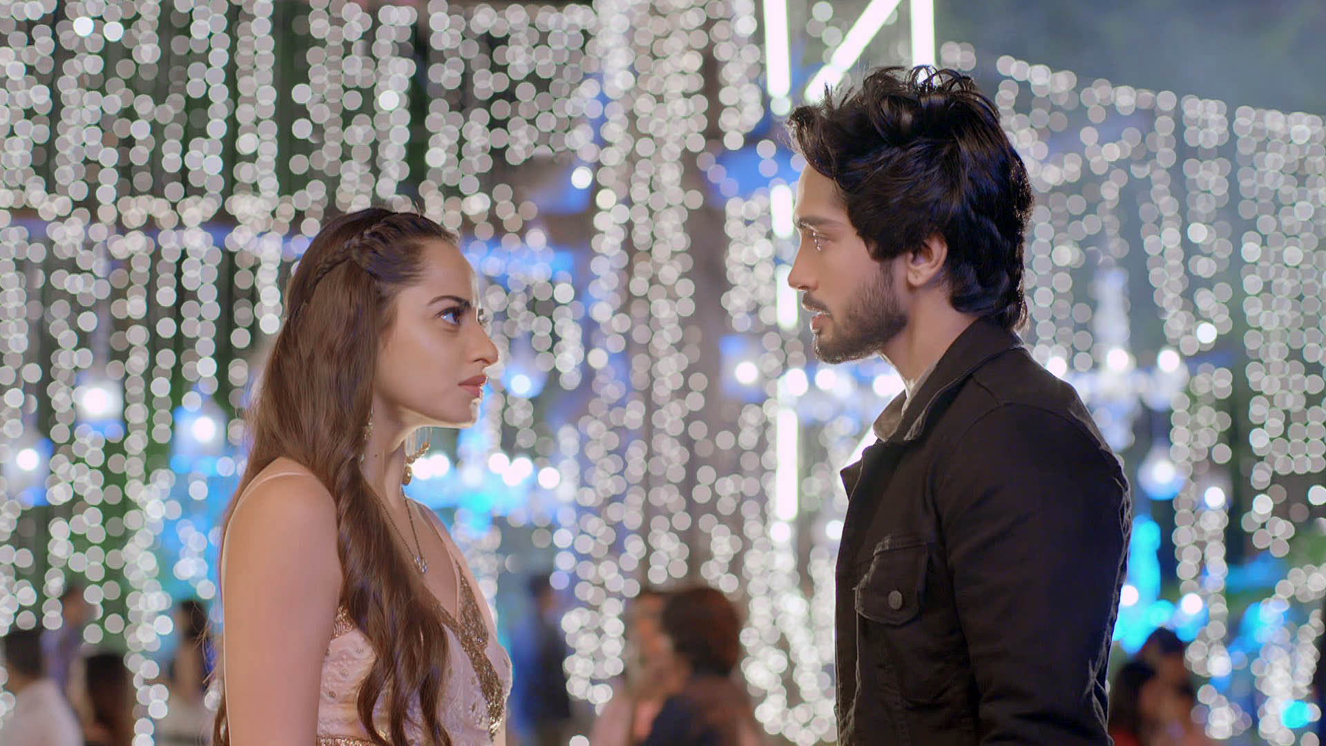 Watch Nazar S1 Episode 285 on JioHotstar