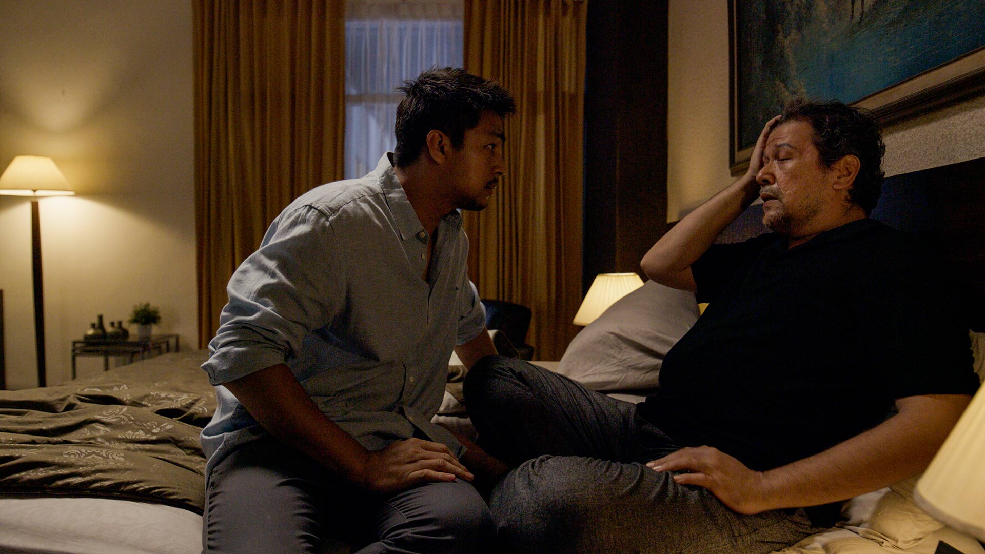 Nonton The Parcel Season 1 Episode 1 - The Parcel di Disney+