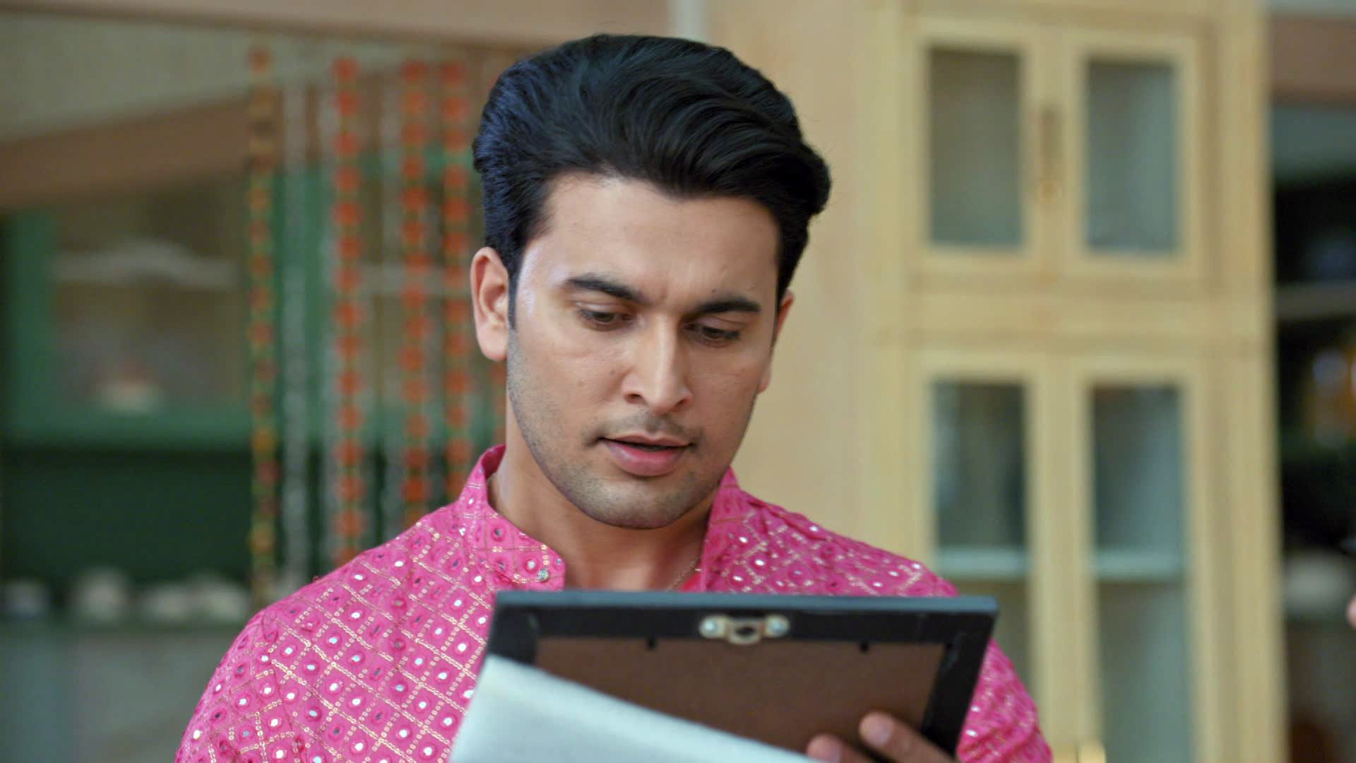 Watch Aankh Micholi S1 Episode 53 on JioHotstar