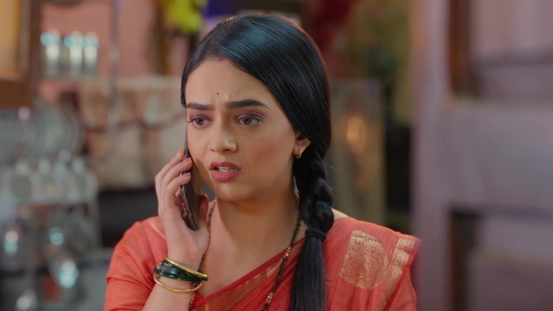 Watch Aboli Episode 1198 on JioHotstar