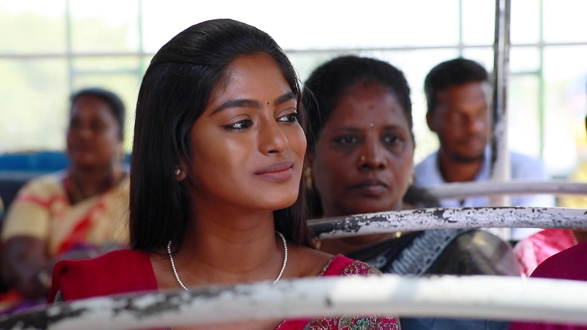 Watch Barathi Kannamma 2 Episode 4 on JioHotstar