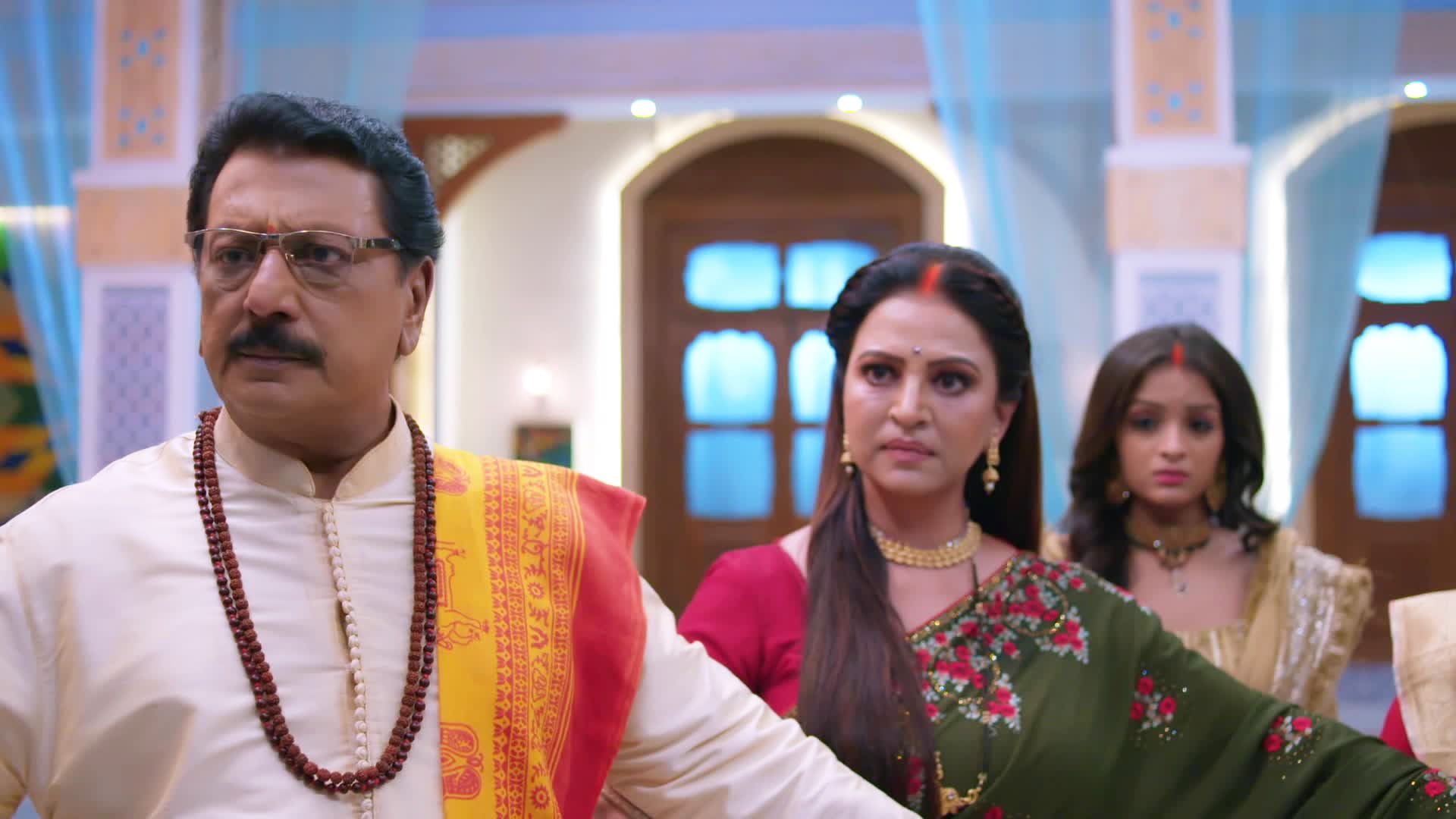 Watch Suhaagan Episode 405 on JioHotstar