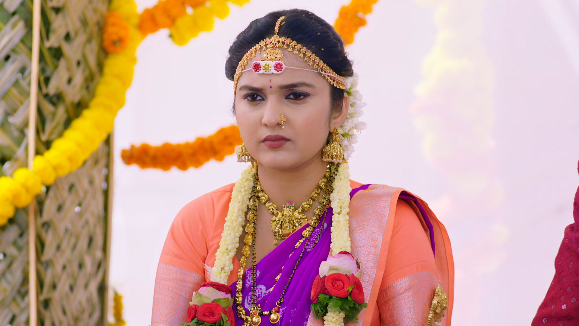 Watch Karimani S1 Episode 289 on JioHotstar