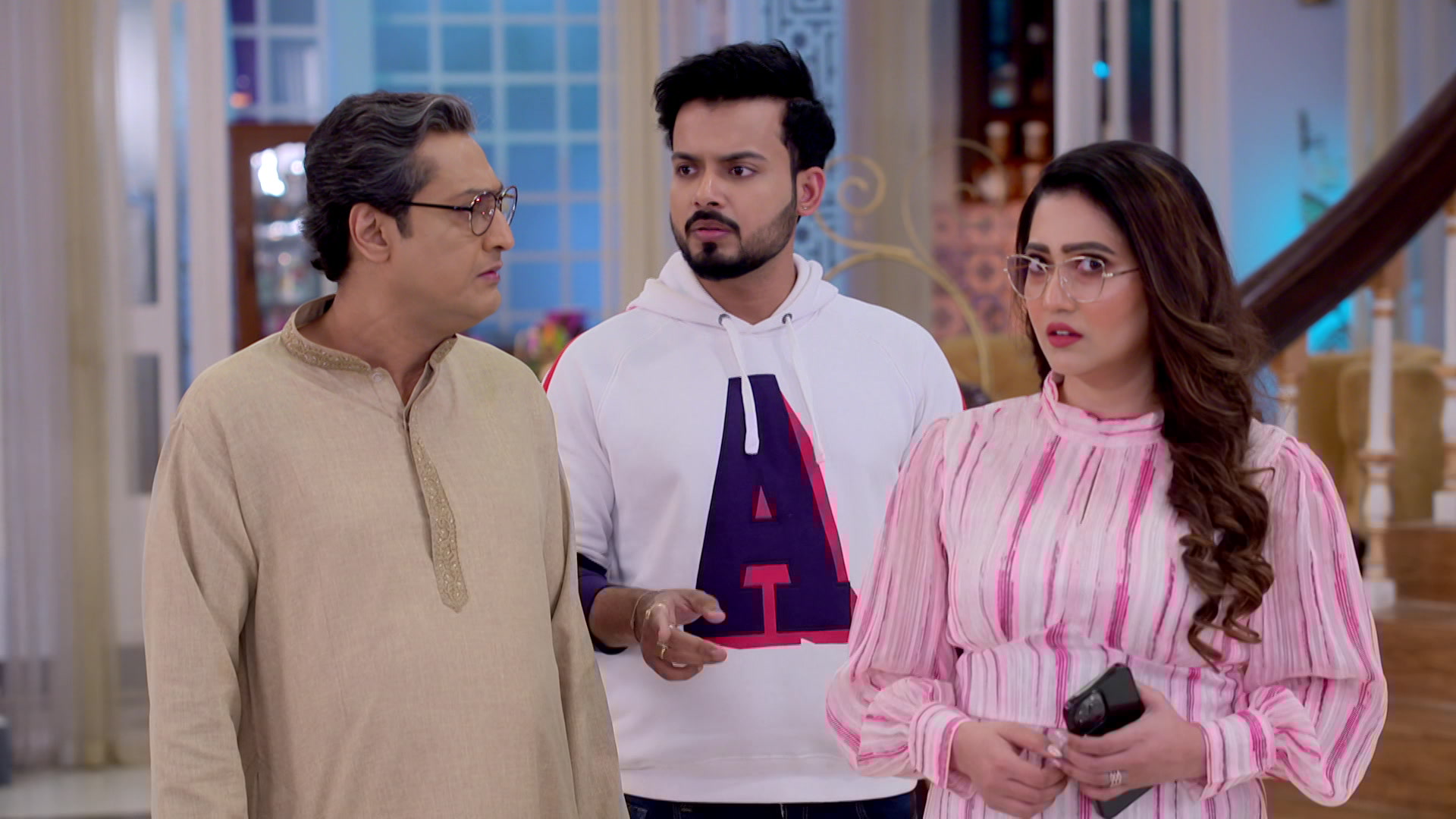 Watch Bangla Medium S1 Episode 31 on JioHotstar