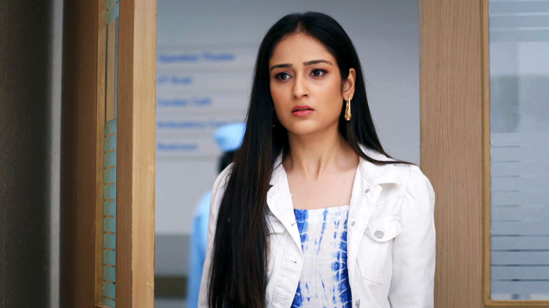 Watch Iss Ishq Ka... Rabb Rakha S1 Episode 87 on JioHotstar