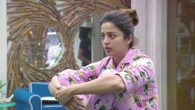 The perils of pole dancing! - JioHotstar