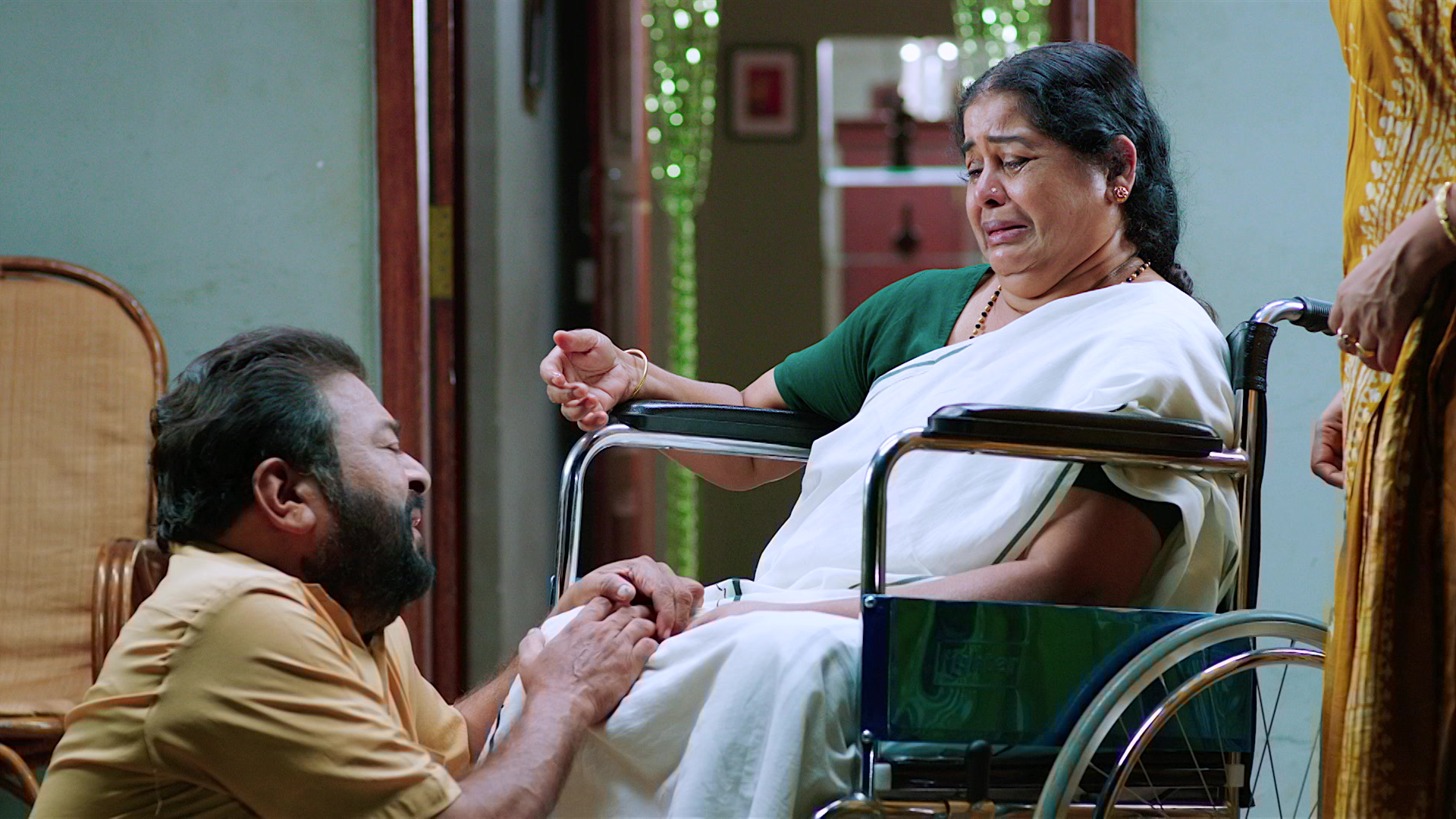 Watch santhwanam only on Watcho