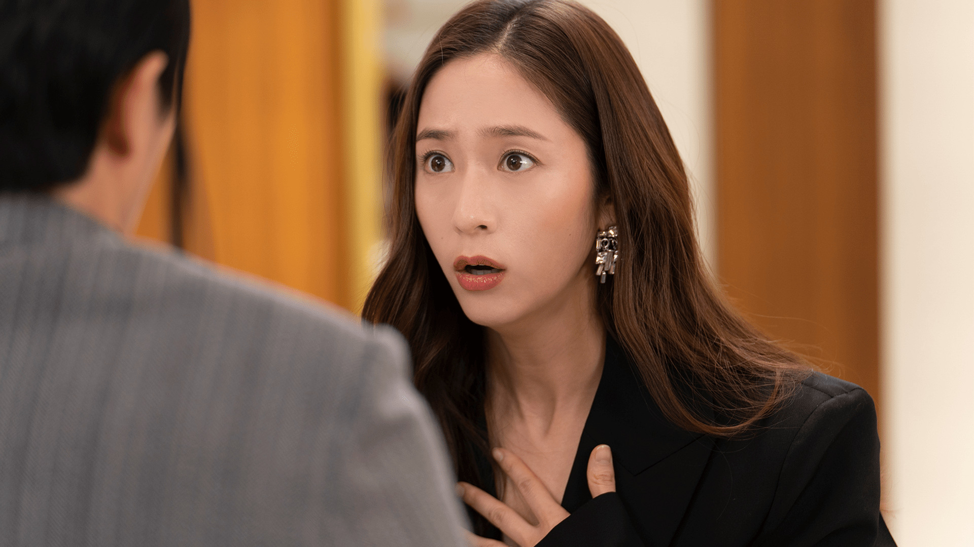 Watch Crazy Love S1 Episode 5 on Disney+