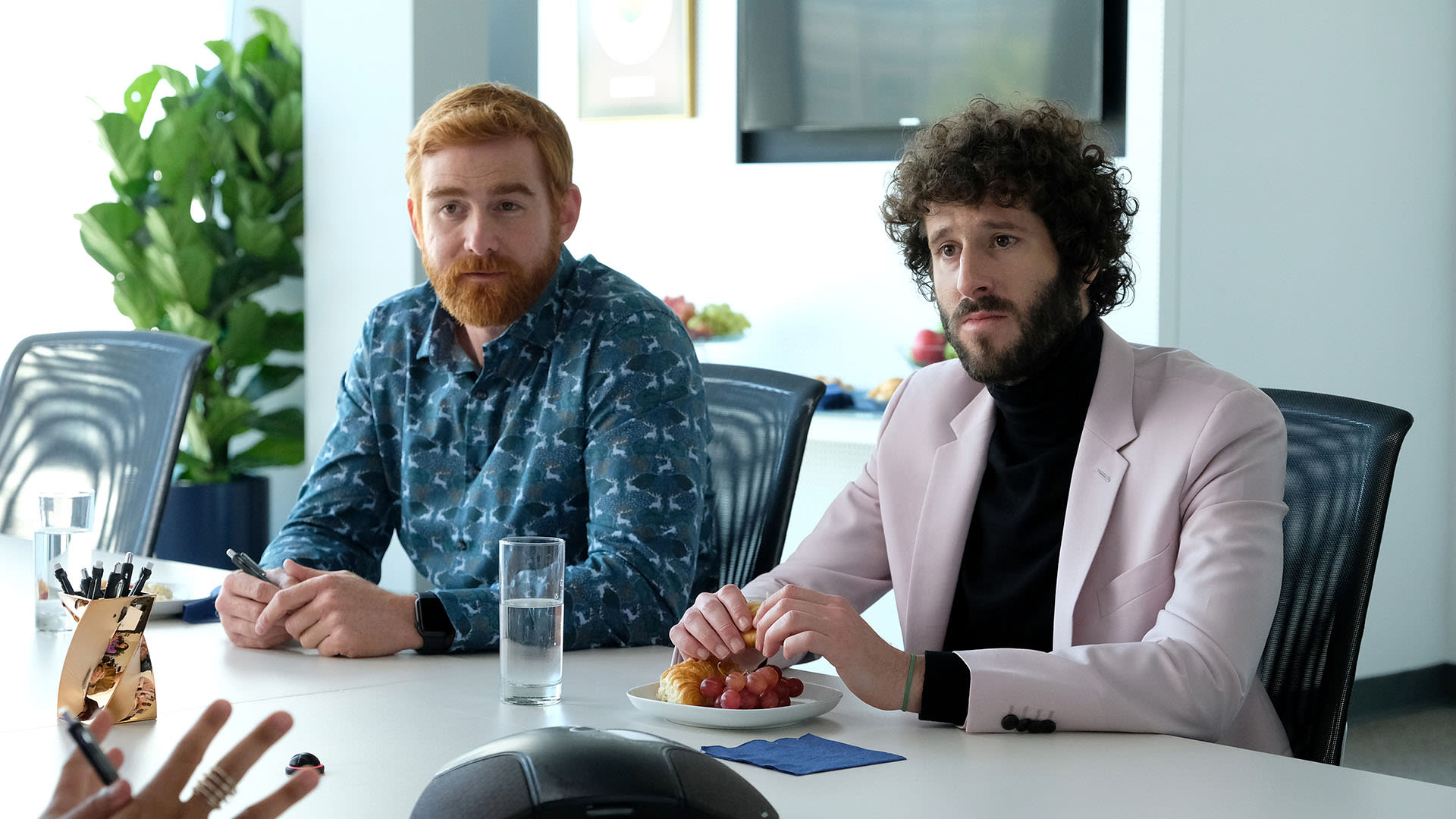 Watch Dave S1 Episode 8 on Disney+ Hotstar