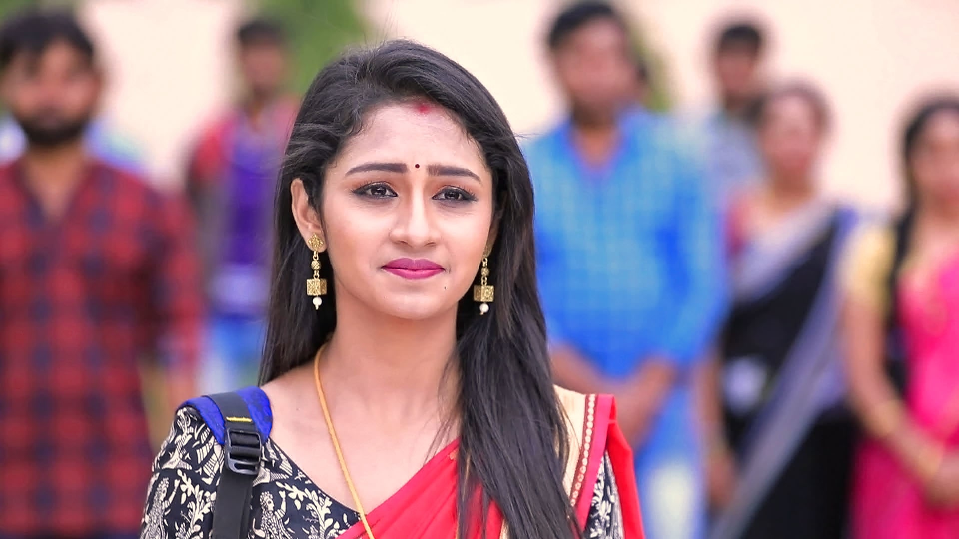 Watch Meera Gets Emotional Online