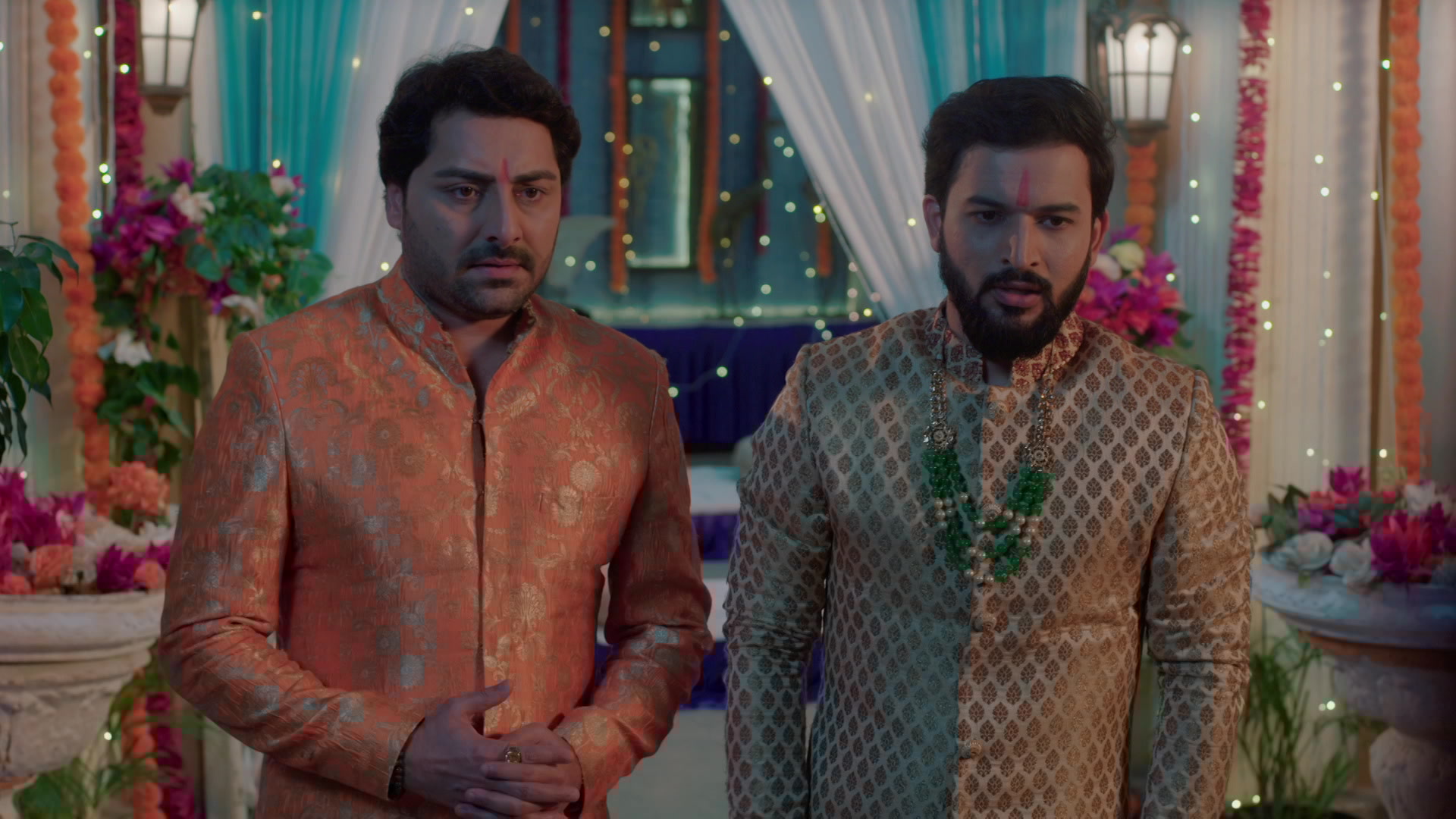 Watch Man Dhaga Dhaga Jodte Nava S1 Episode 295 On Jiohotstar