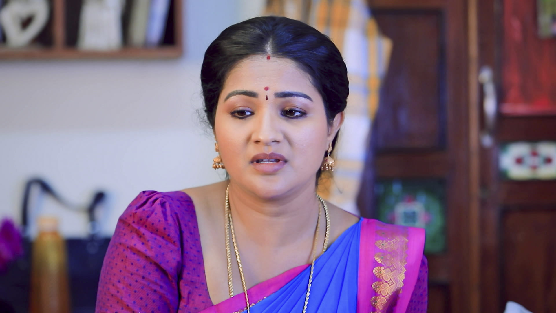 Stream Thangamayil Gets Emotional Season 3 Episode 554 – Thangamayil Gets Emotional on Hotstar