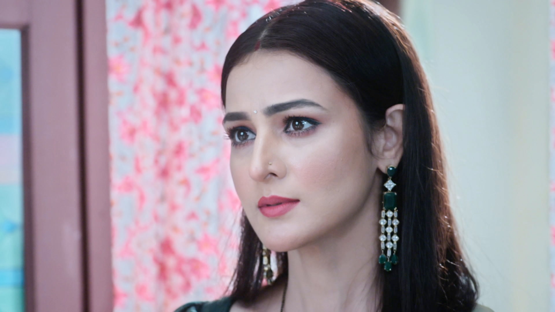 Watch Aarti Anjali Awasthi Episode 79 on JioHotstar