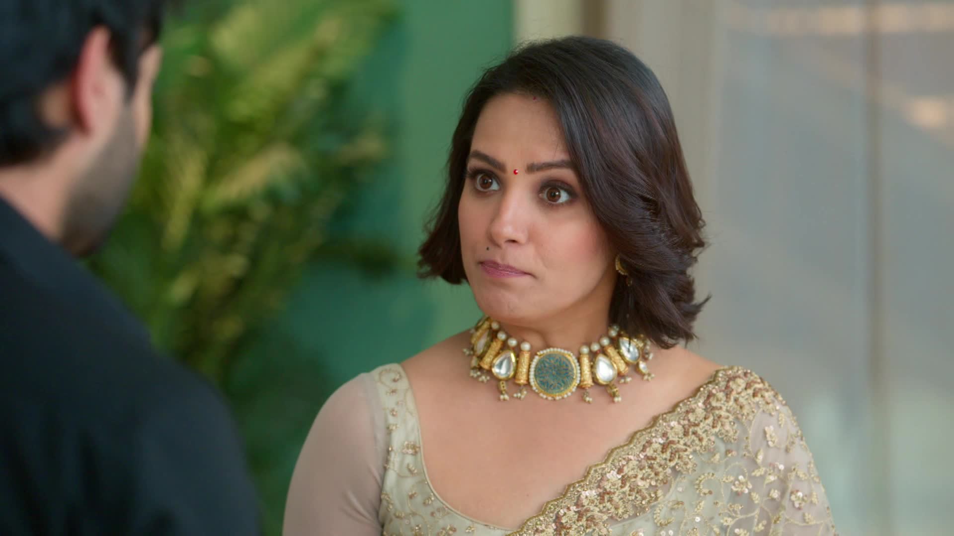 Watch Suman Indori S1 Episode 141 on JioHotstar