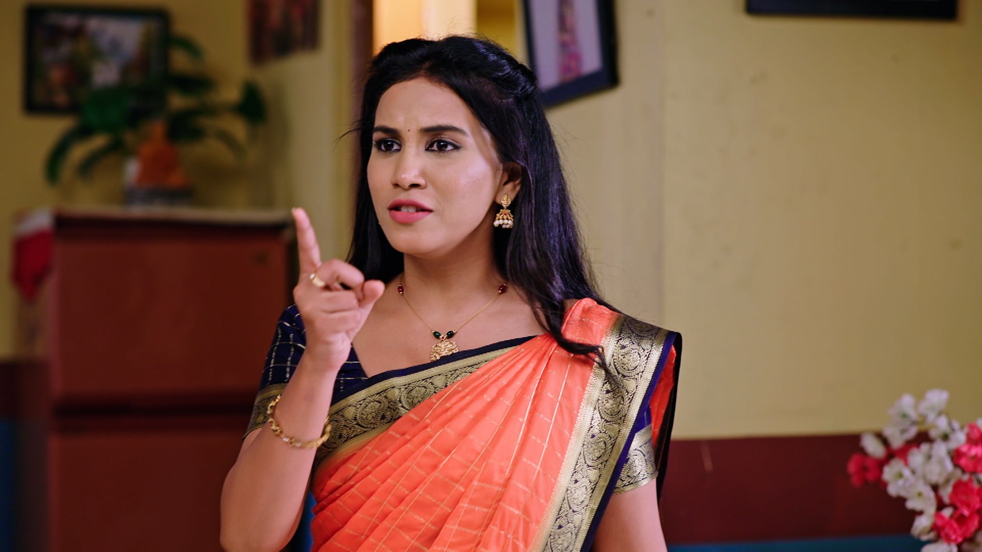 Watch Yajamana S1 Episode 172 on JioHotstar