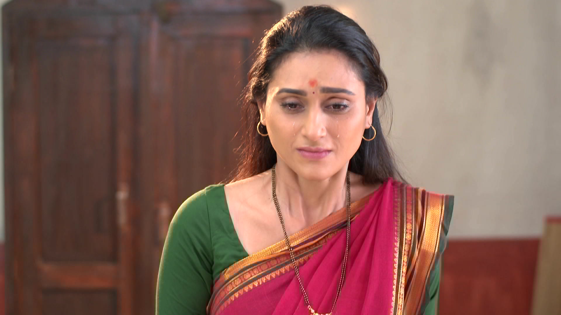 Watch Gharo Ghari Maatichya Chuli S1 Episode 222 on JioHotstar