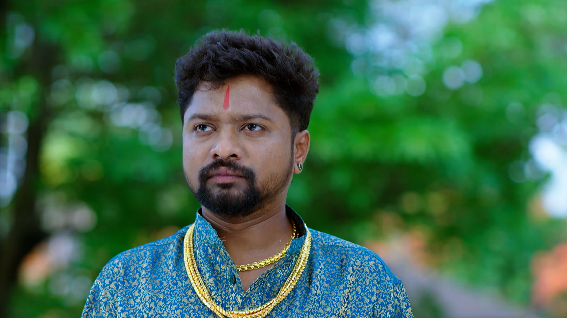 Watch Drishti Bottu Episode 210 on JioHotstar