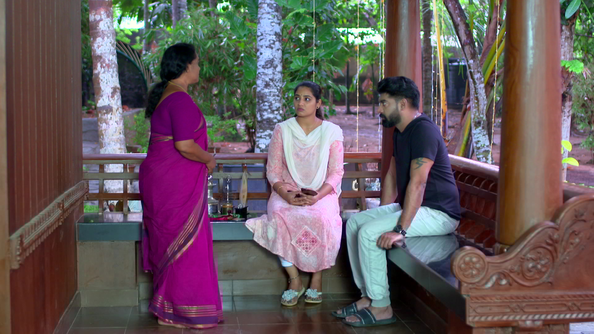 Watch Koodevide S1 Episode 620 on JioHotstar