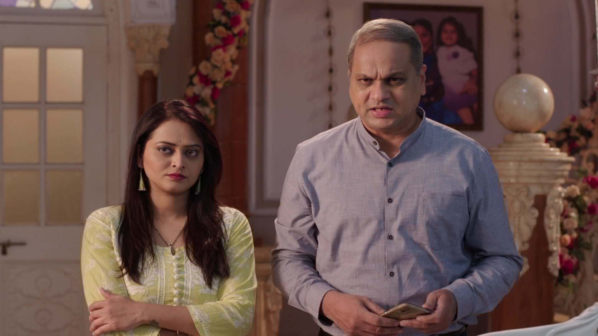 Watch tharala-tar-mag All Episodes | Watcho