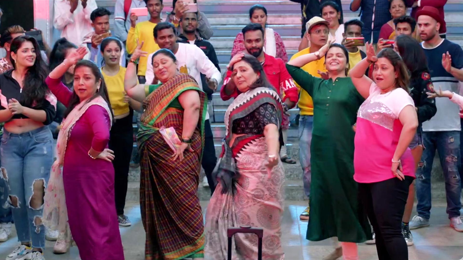 Slaying the Pinga Dance - JioHotstar