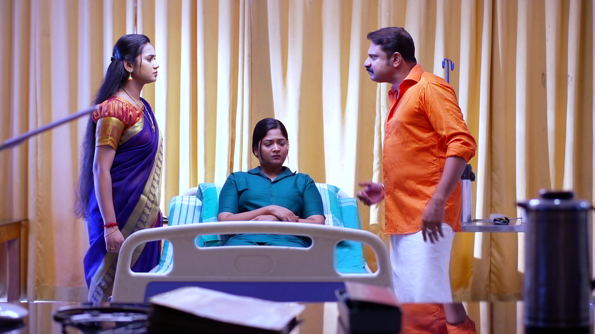 Stream Nayana Lashes Out at Prakashan Season 1 Episode 141 – Nayana Lashes Out at Prakashan on ...