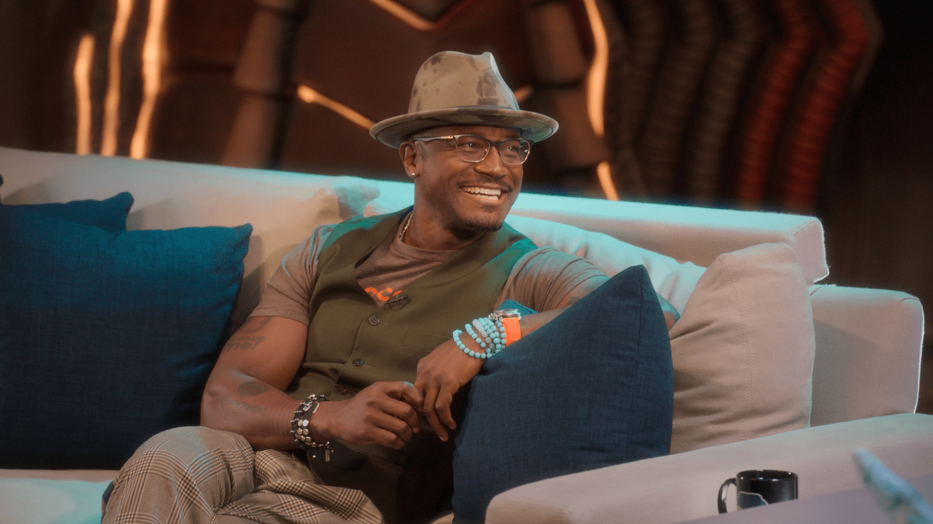 Earth to Ned - Disney+