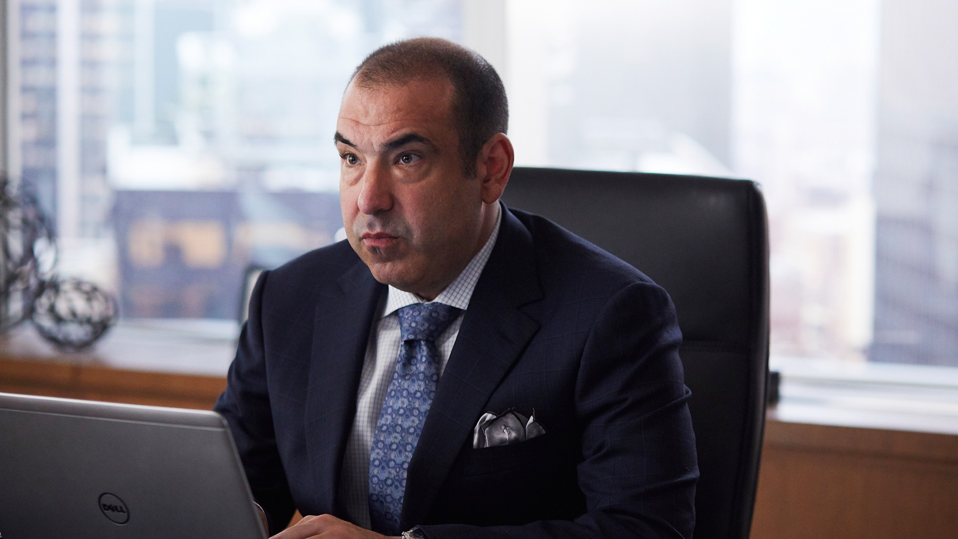 Watch Suits S7 Episode 8 on Disney+