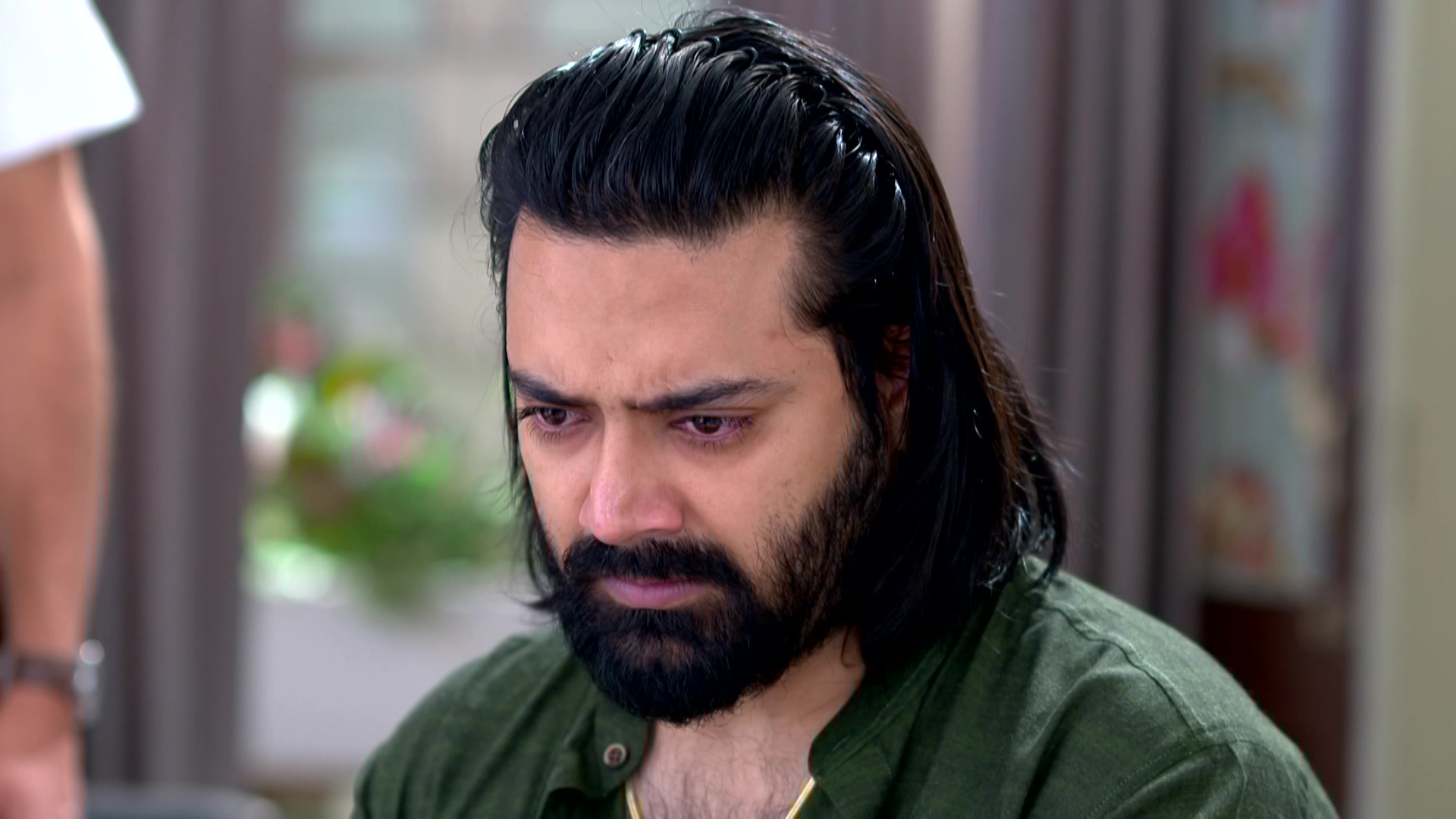 Watch Uraan S1 Episode 226 on JioHotstar