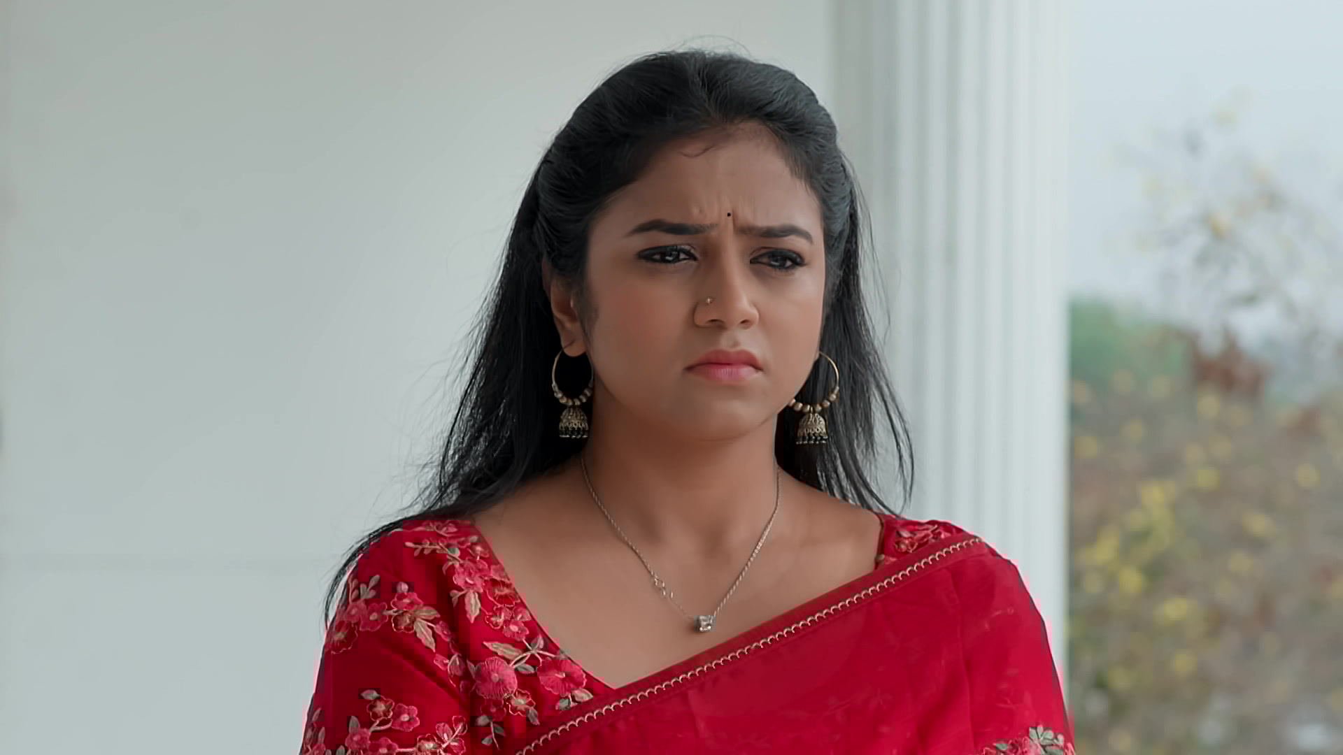 Stream Mukunda Worries about Adarsh Season 4 Episode 430 – Mukunda Worries about Adarsh on Hotstar