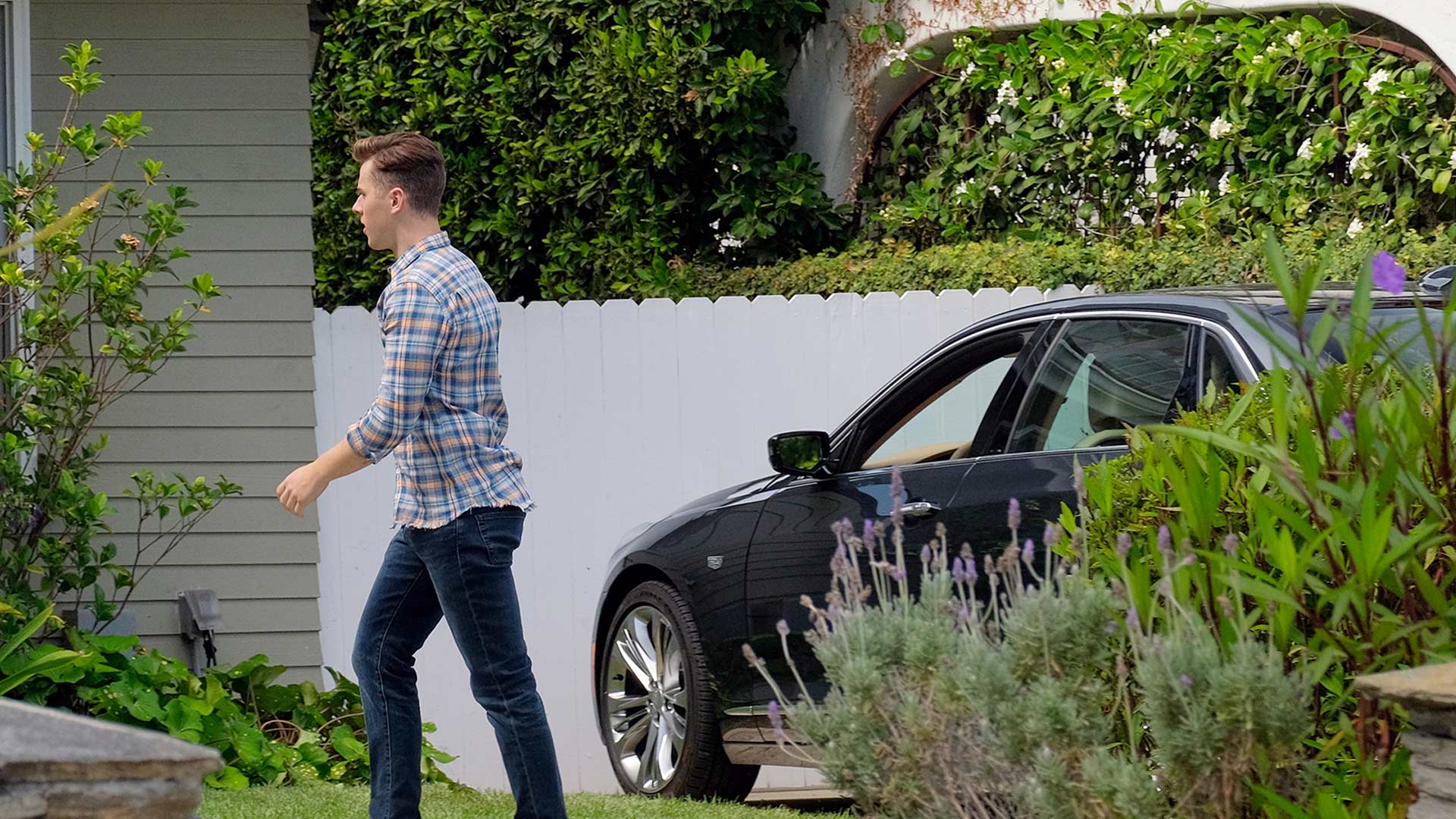 Stream modern-family Online | Watcho