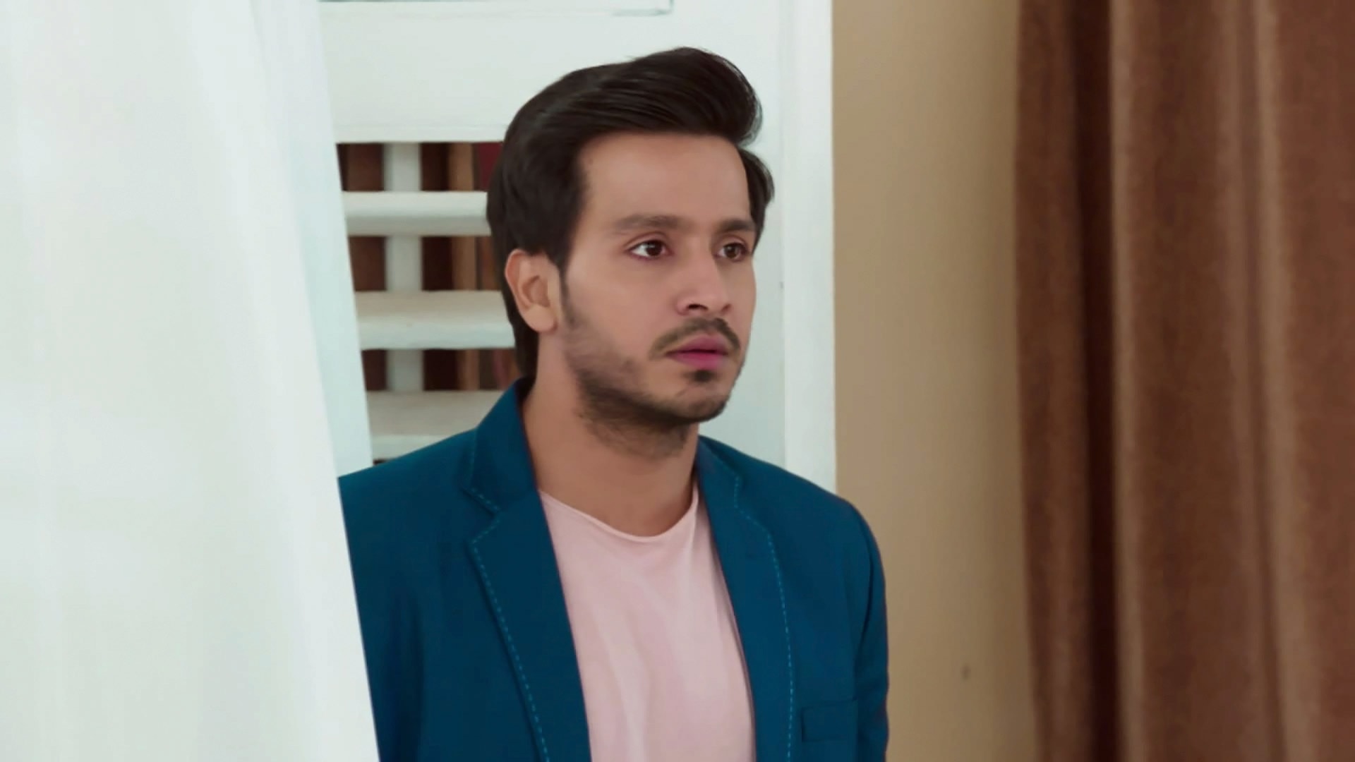 Watch Mariam Khan Reporting Live S1 Episode 167 On Disney Hotstar