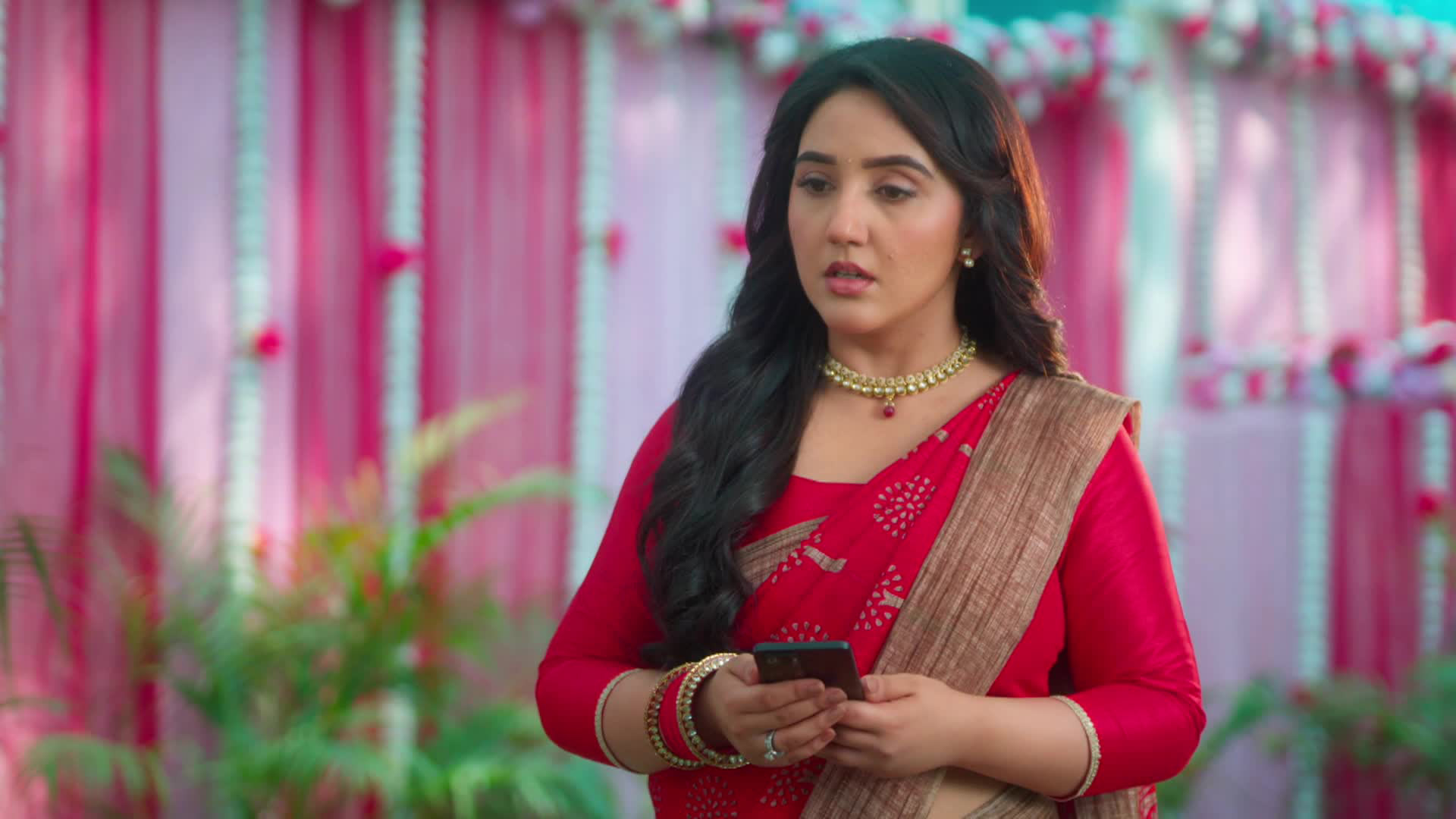 Watch Suman Indori S1 Episode 160 on JioHotstar